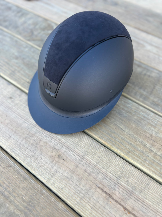 Samshield Dark Line Helmet Collection – Luxe EQ